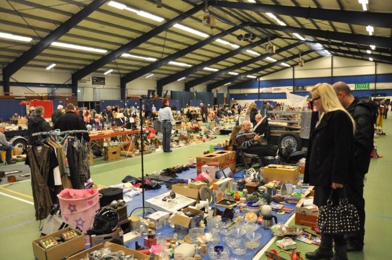 vlooienmarkt - 20-11-2022 - Bekijk de agenda voor evenementen in Leek